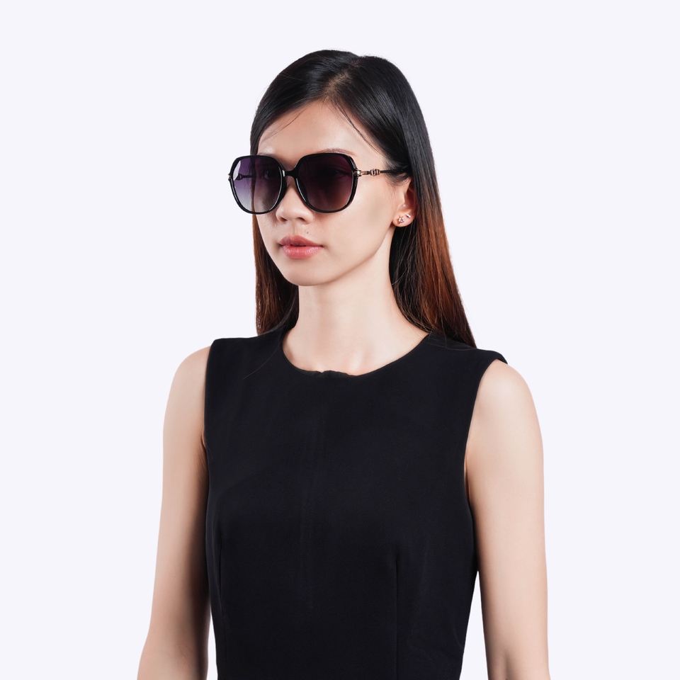 Ineza | evb* | Tracce | Official Store