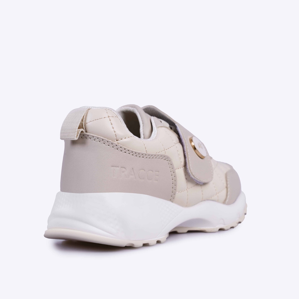 Abriella | evb* | Tracce | Official Store