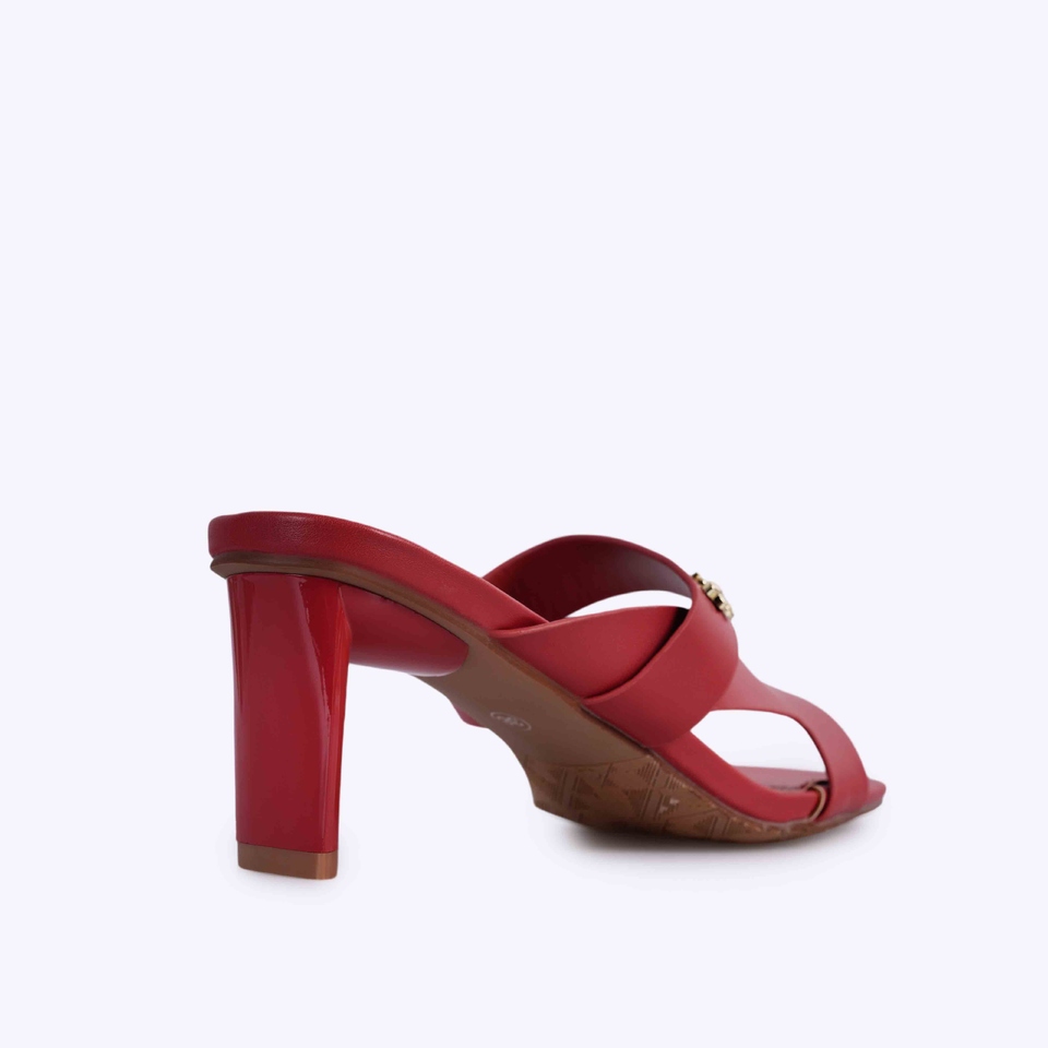 Betrix | evb* | Tracce | Official Store