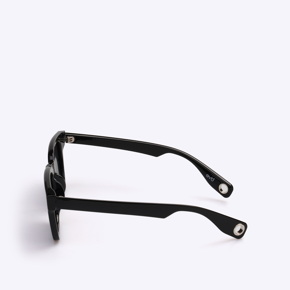 Varha | evb* | Tracce | Official Store