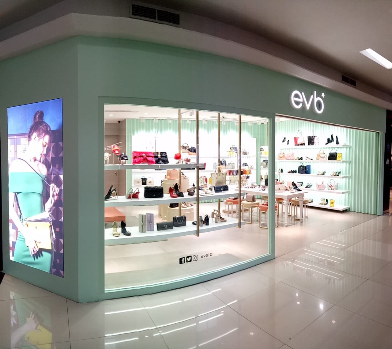 About Us | evb* | Tracce | Official Store